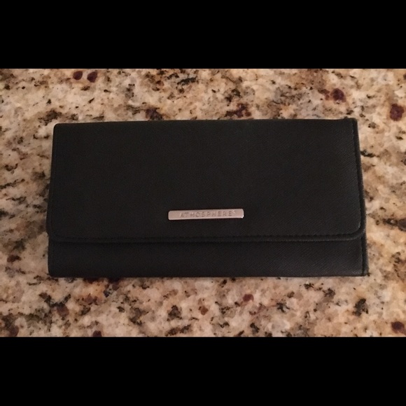Atmosphere | Bags | Nwot Black Wallet Loads Of Pockets | Poshmark